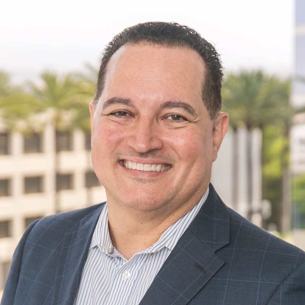 Edward Fernandez